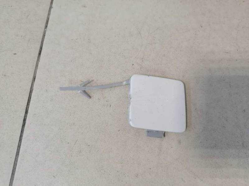 Заглушка буксировочного крюка Skoda Octavia A7 2013-2020