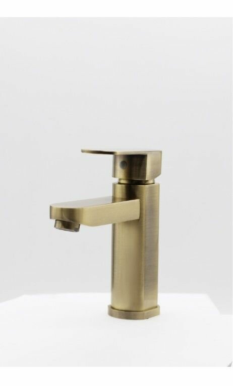 Смеситель для раковины GANZER GZ06011-D