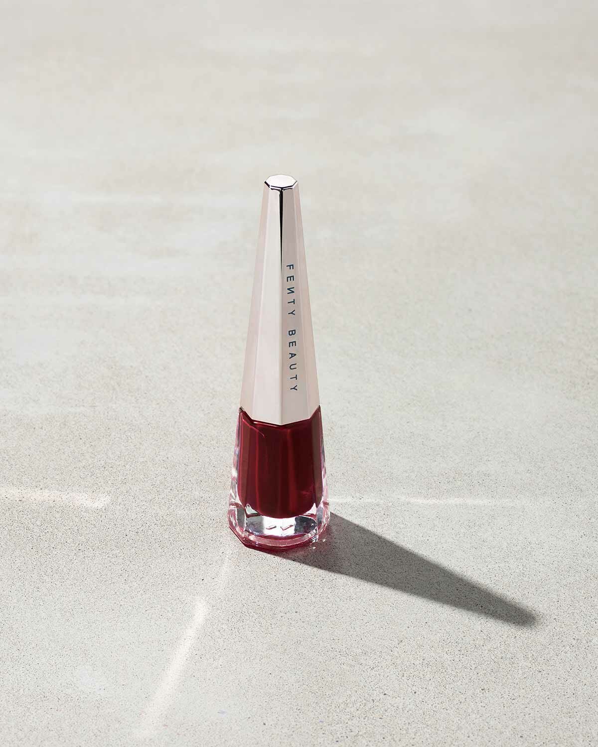 Fenty Beauty Stunna Lip Paint Стойкая жидкая помада для губ 4 мл, Underdawg