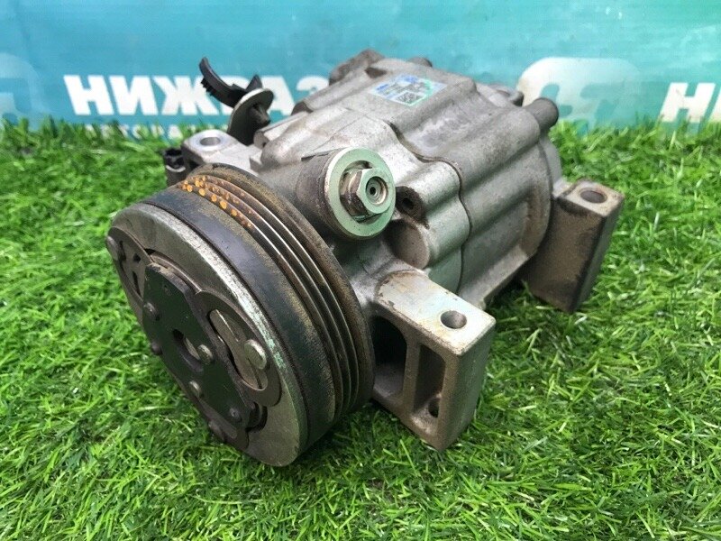 Компрессор кондиционера Subaru Forester 2 2.5 73111FG002