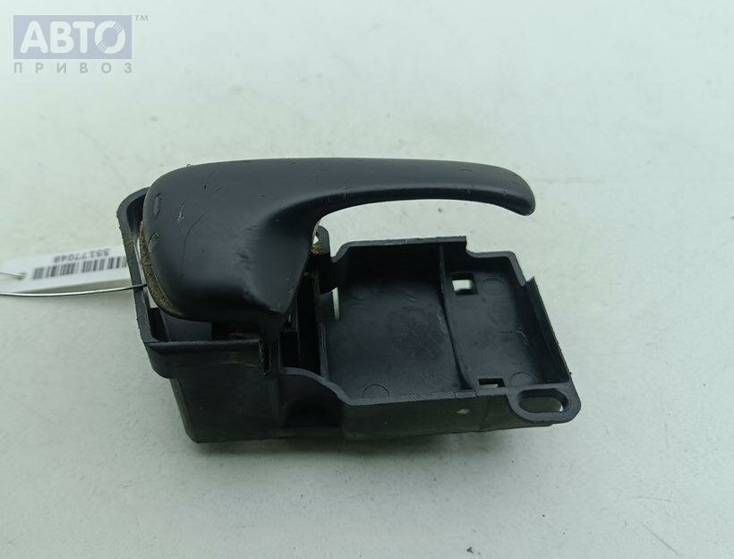 Ручка двери внутренняя задняя правая Volkswagen Passat B4