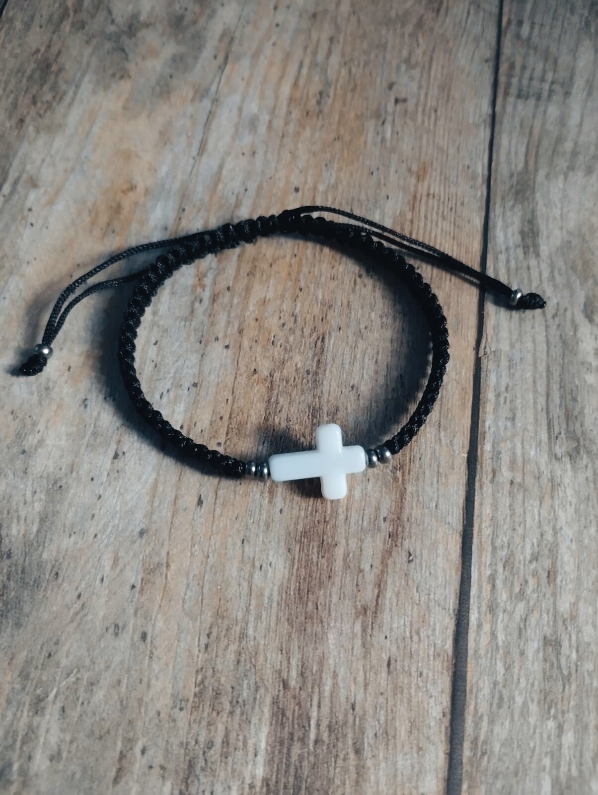 Плетеный браслет