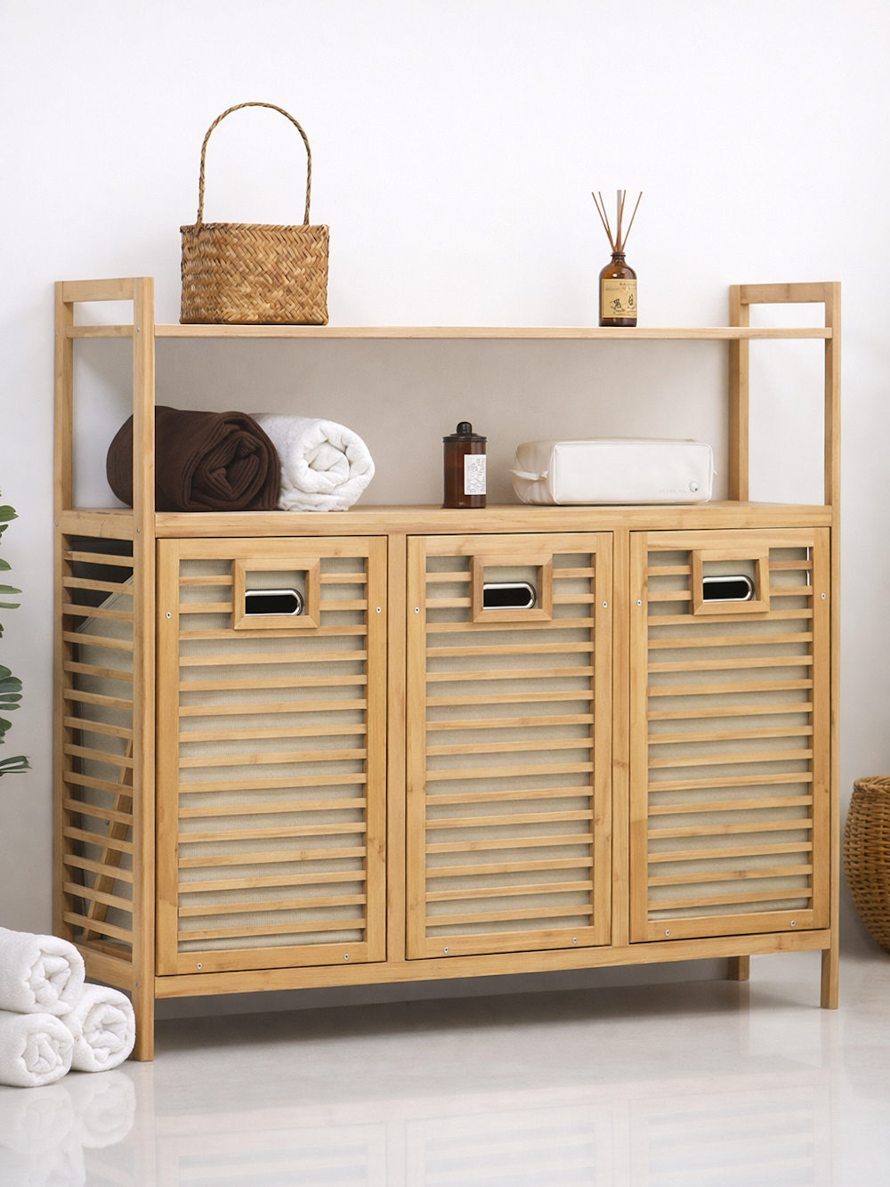 Стеллаж в ванную с корзиной для белья, этажерка для ванной Bambuchka, 100х30х95 см, натуральный бамбук