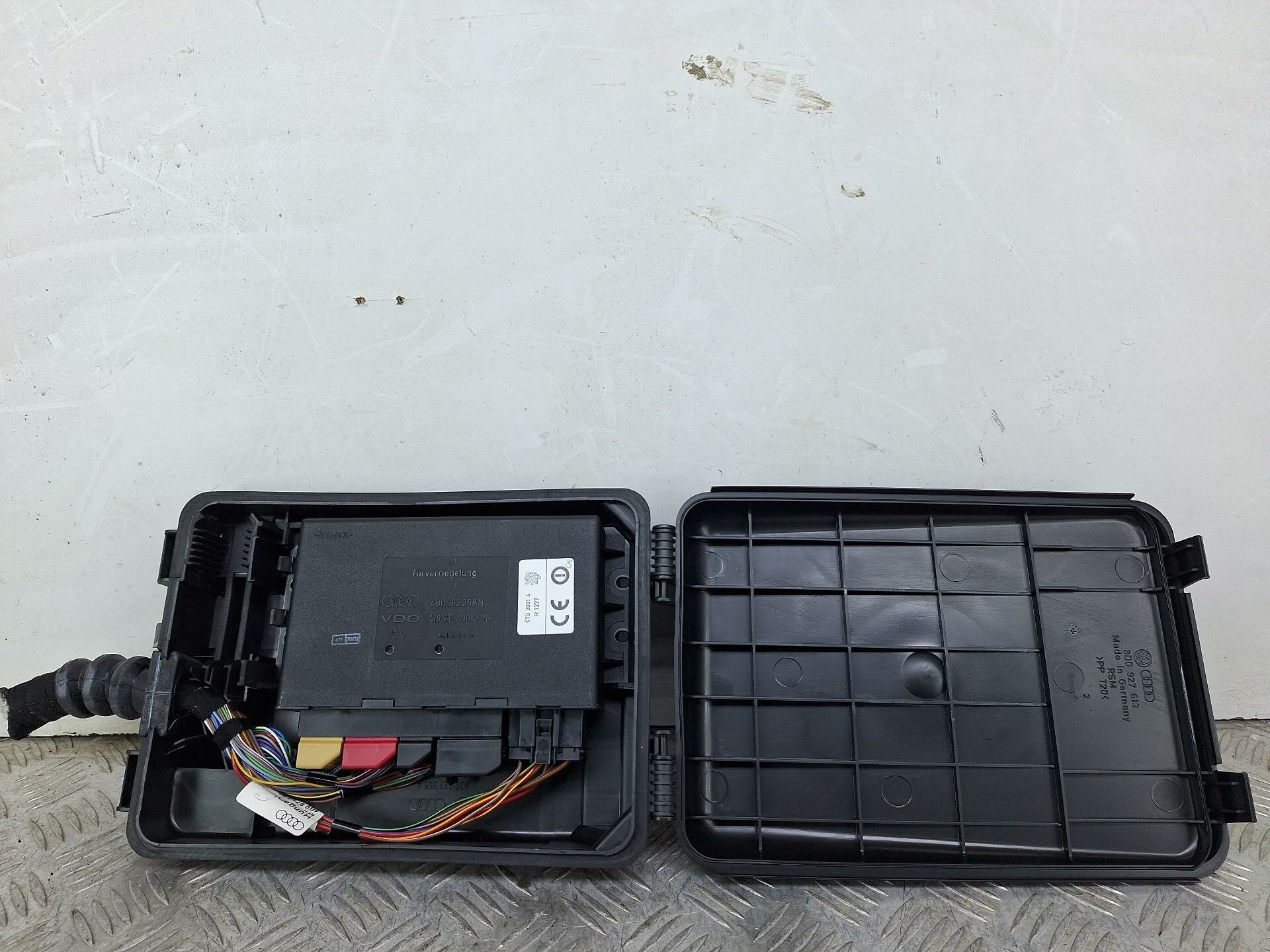 Блок комфорта Audi A6 C5 рест. (2001 - 2005) 4B0962258N