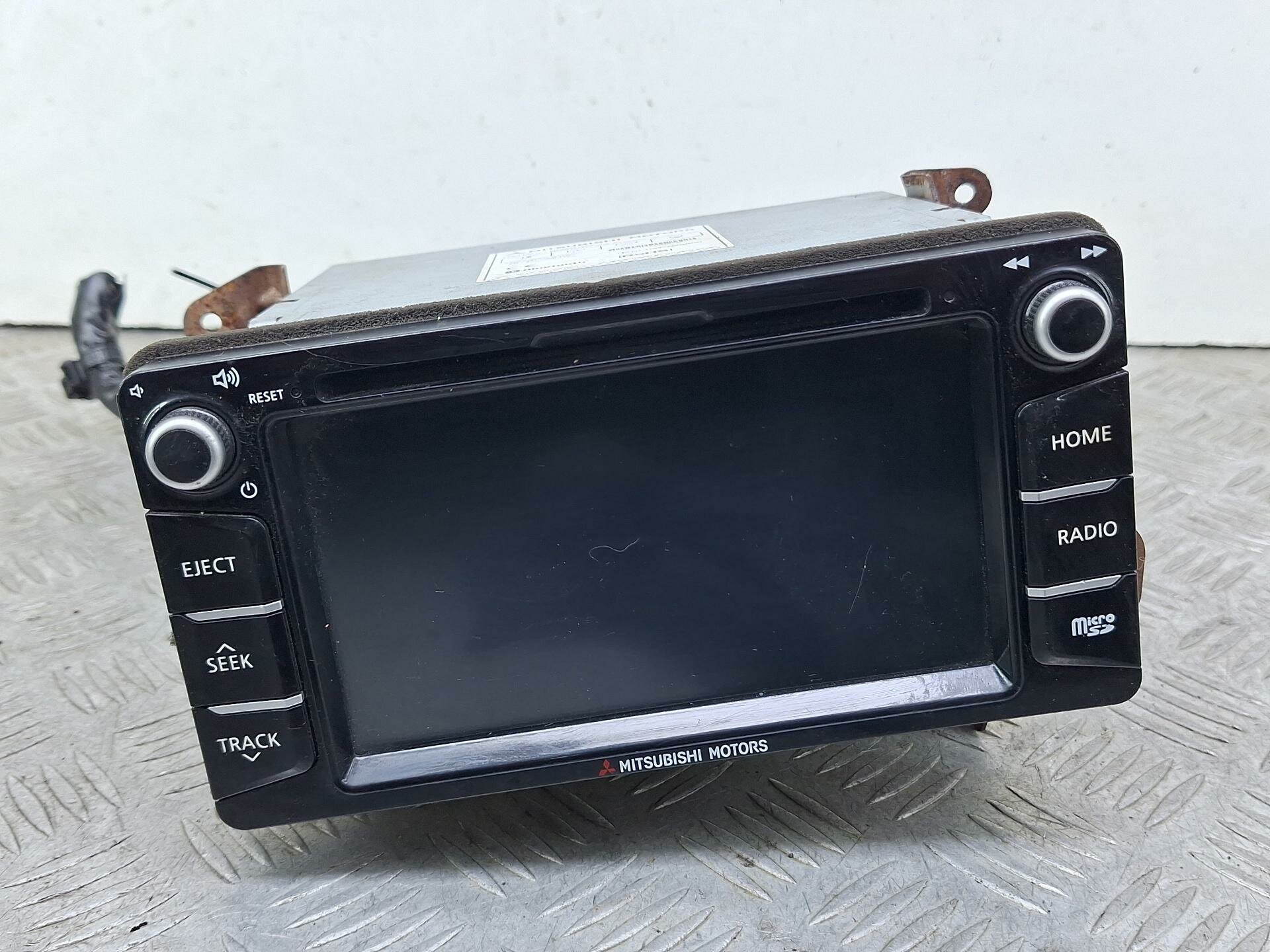 Магнитола Mitsubishi Space Star (1998 - 2002) MZ360615EX