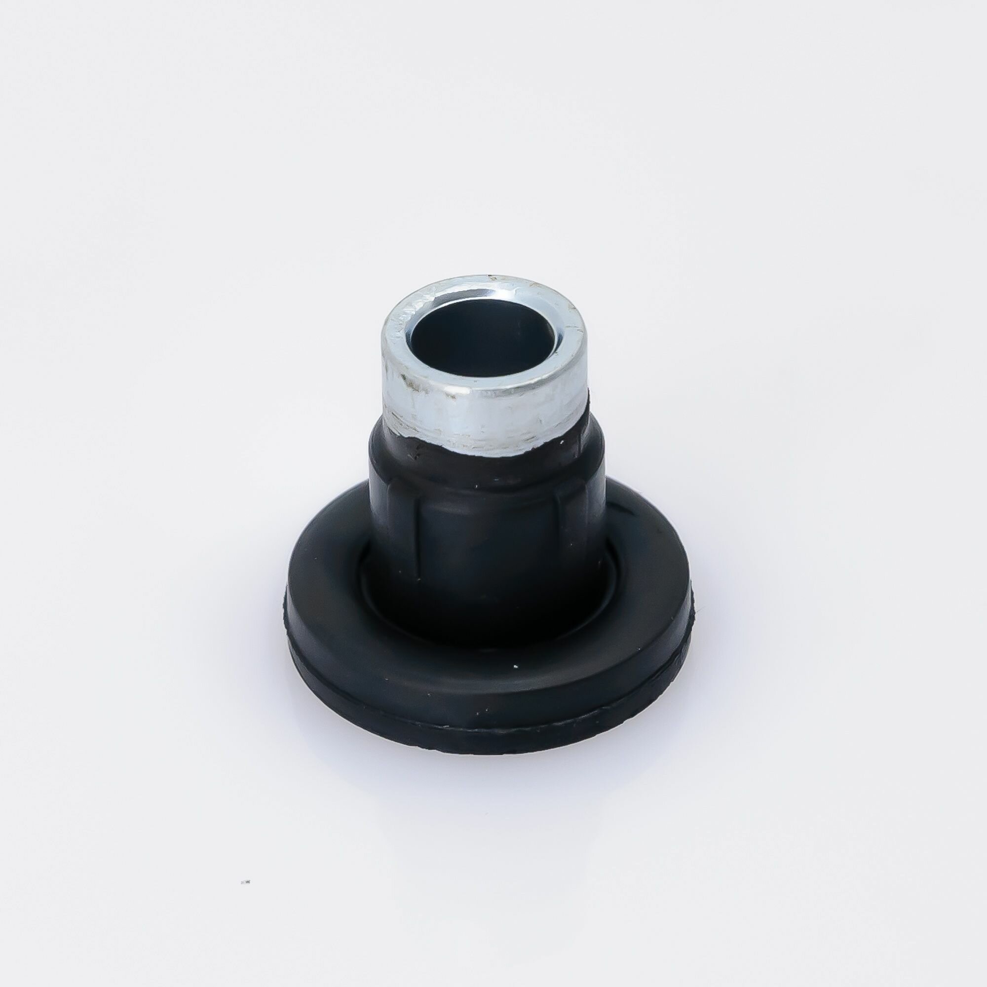 Стаканчик под крышку клапанов ISUZU ELF 4JJ1, оригинал (NP)