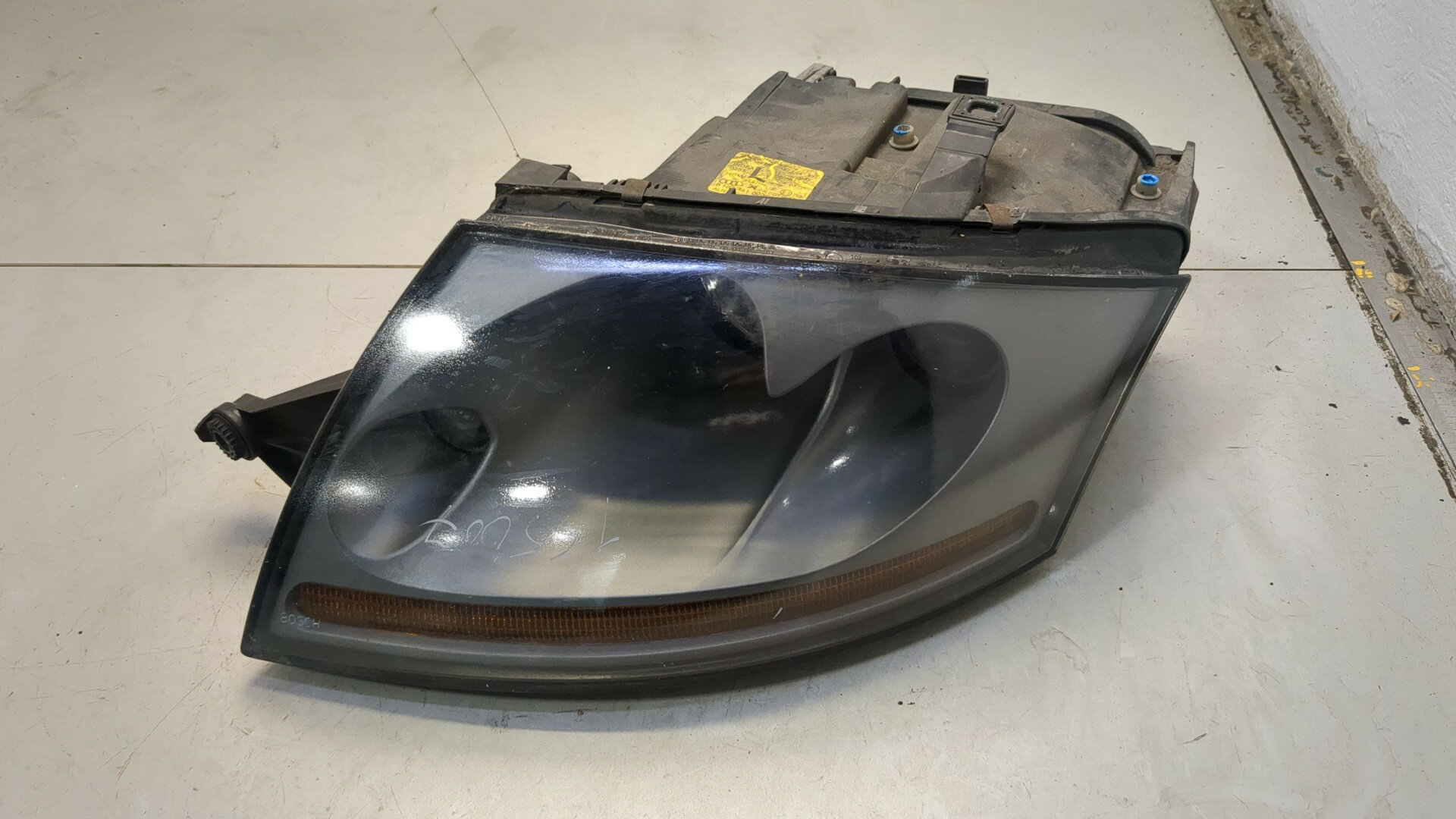 Фара (передняя) правая Audi TT (8N) Б/У