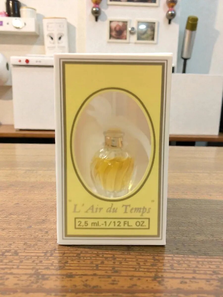 Духи винтажные Nina Ricci L'Air du Temps