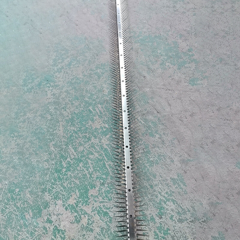 Индивидуальная обработка водопроводной трубы, противомышьяная колючая проволока, водопроводная труба, газопровод, противомышьяная колючая проволока, противокотяя колючая проволока, такелажная проволока