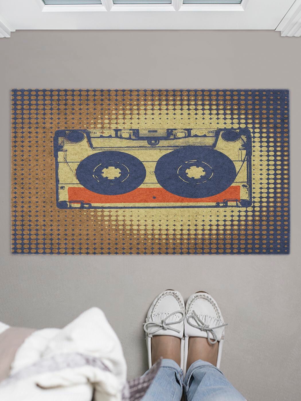 Коврик придверный в прихожую с принтом "Ретро кассета" 45 на 75 см , JoyArty