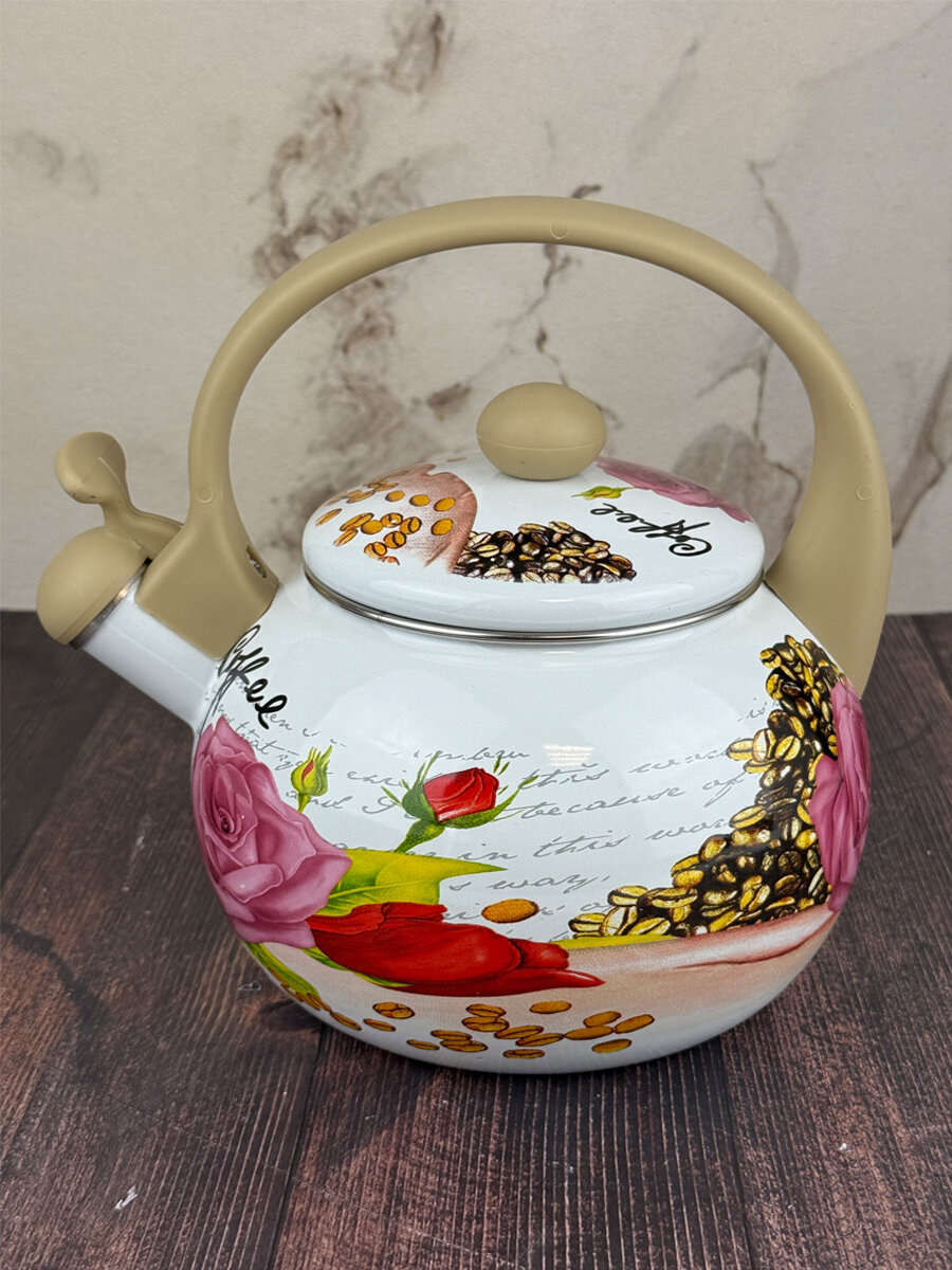 Эмалированный чайник со свистком для кухни "Яркая Роза" 2,2 л
