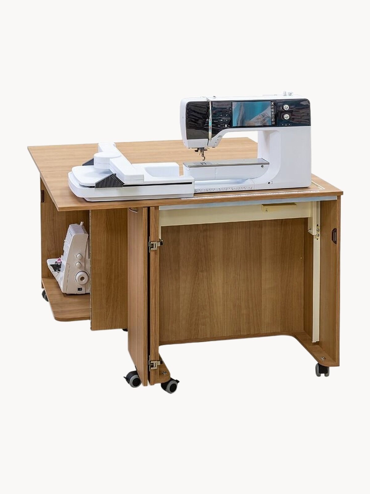 Стол для швейной/ швейно-вышивальной машины (10-17кг) и оверлока Комфорт Comfocraft L (с местом для хранения вышивального блока) Акация