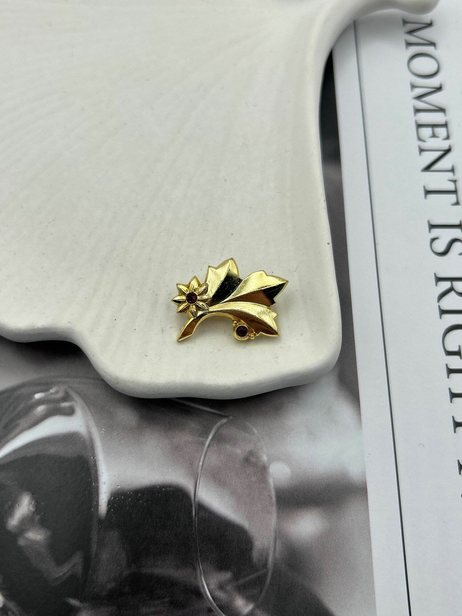 Винтажная позолоченная брошь Листья, времен СССР