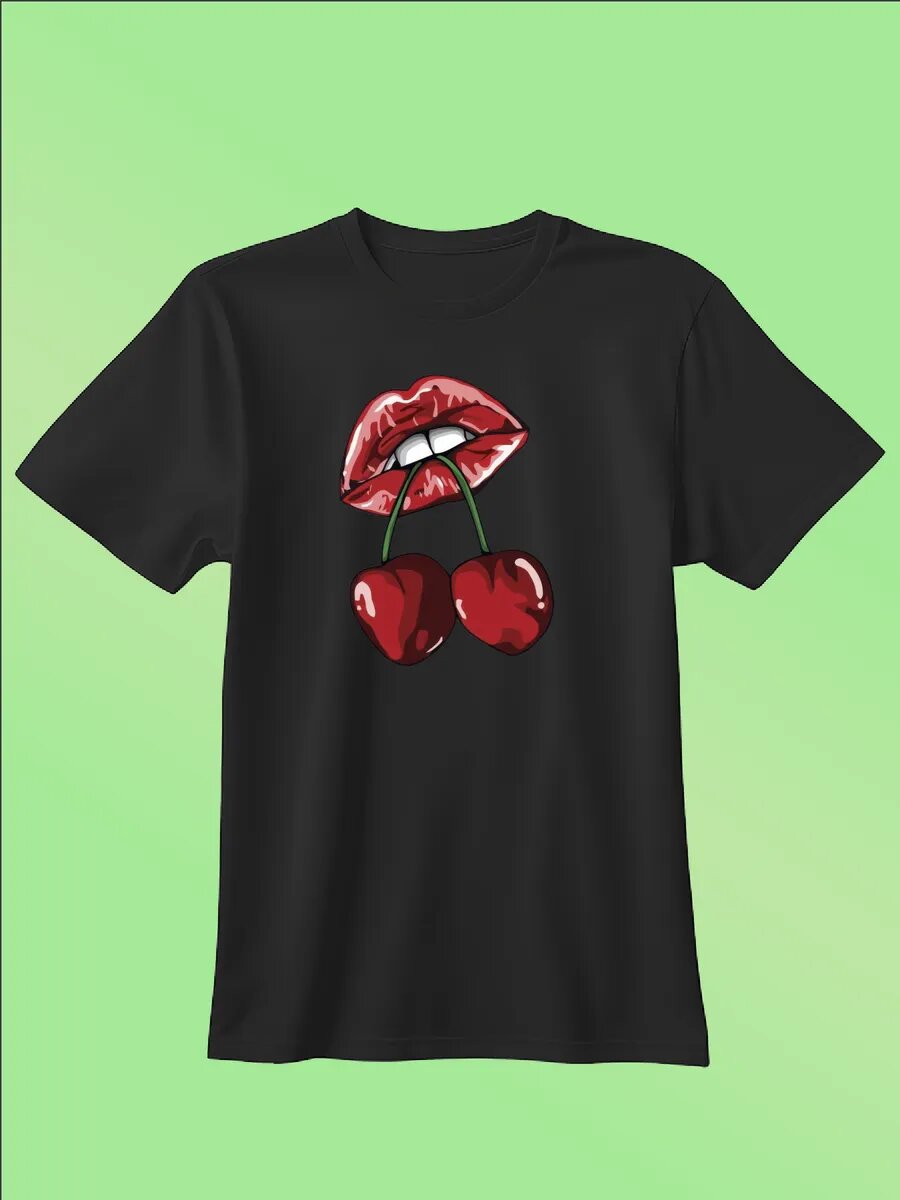 Футболка с губами