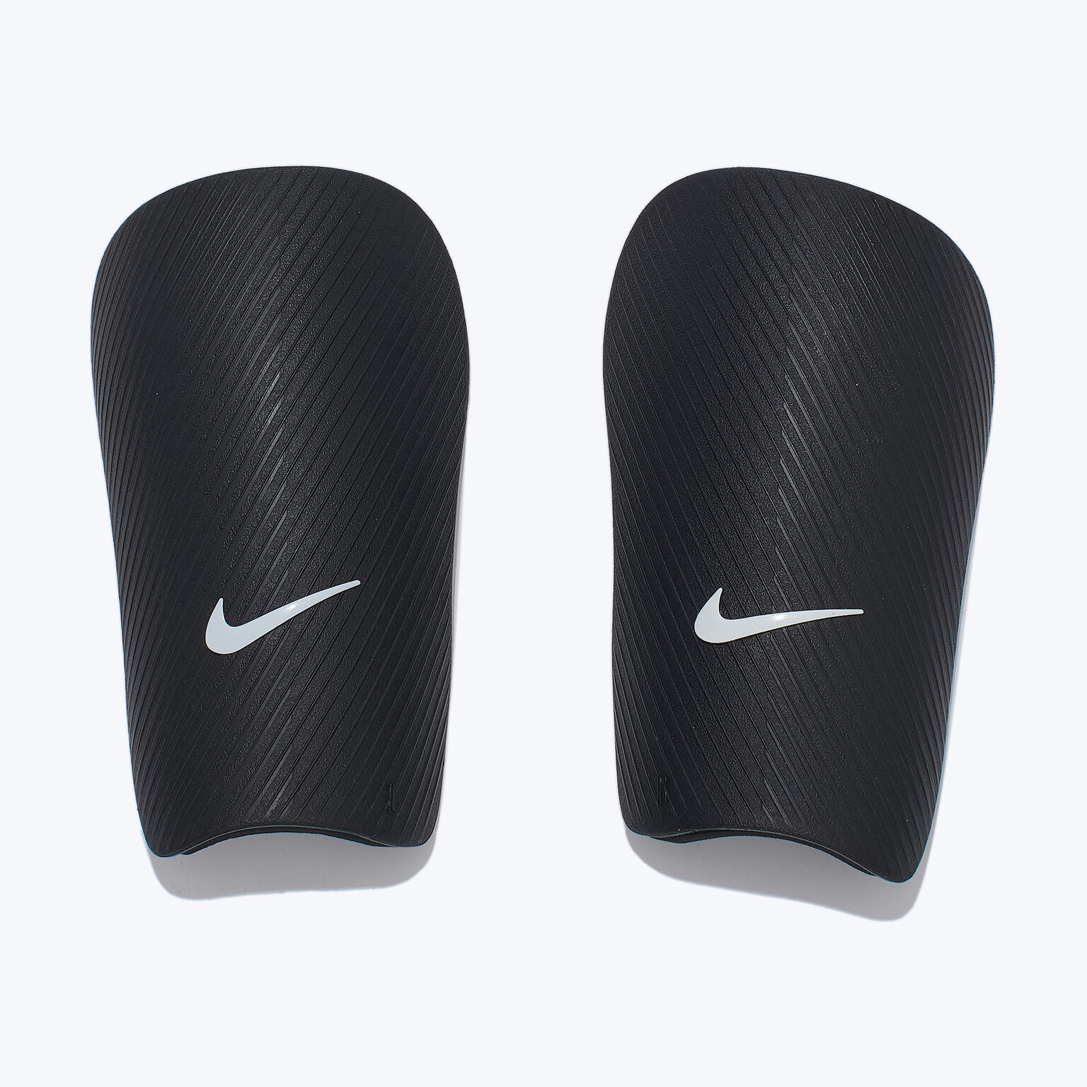 Щитки Nike Guard SP2162-010, размер M (M US), Черный