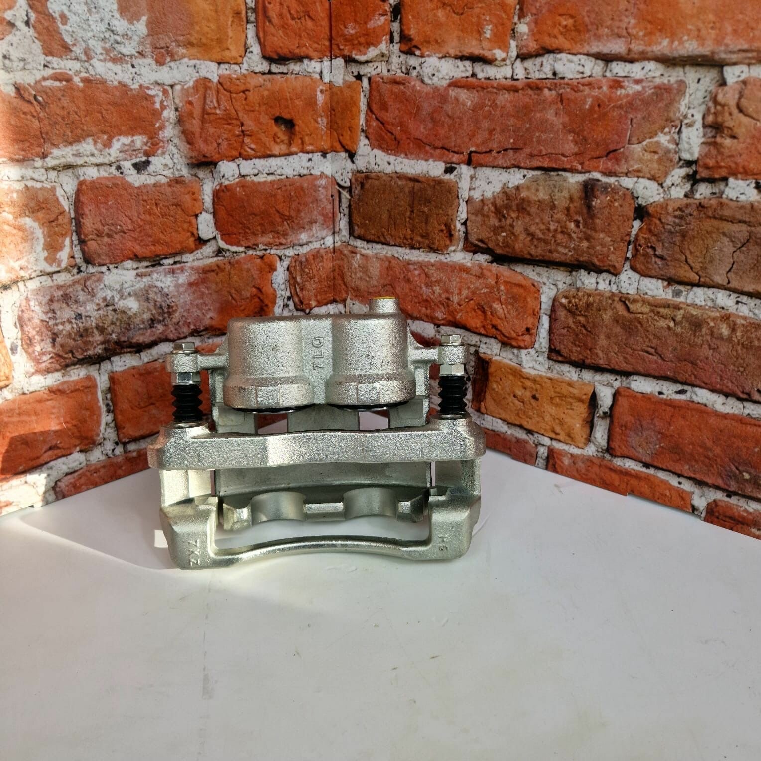 Суппорт тормозной передний правый Патриот, Хантер, Буханка