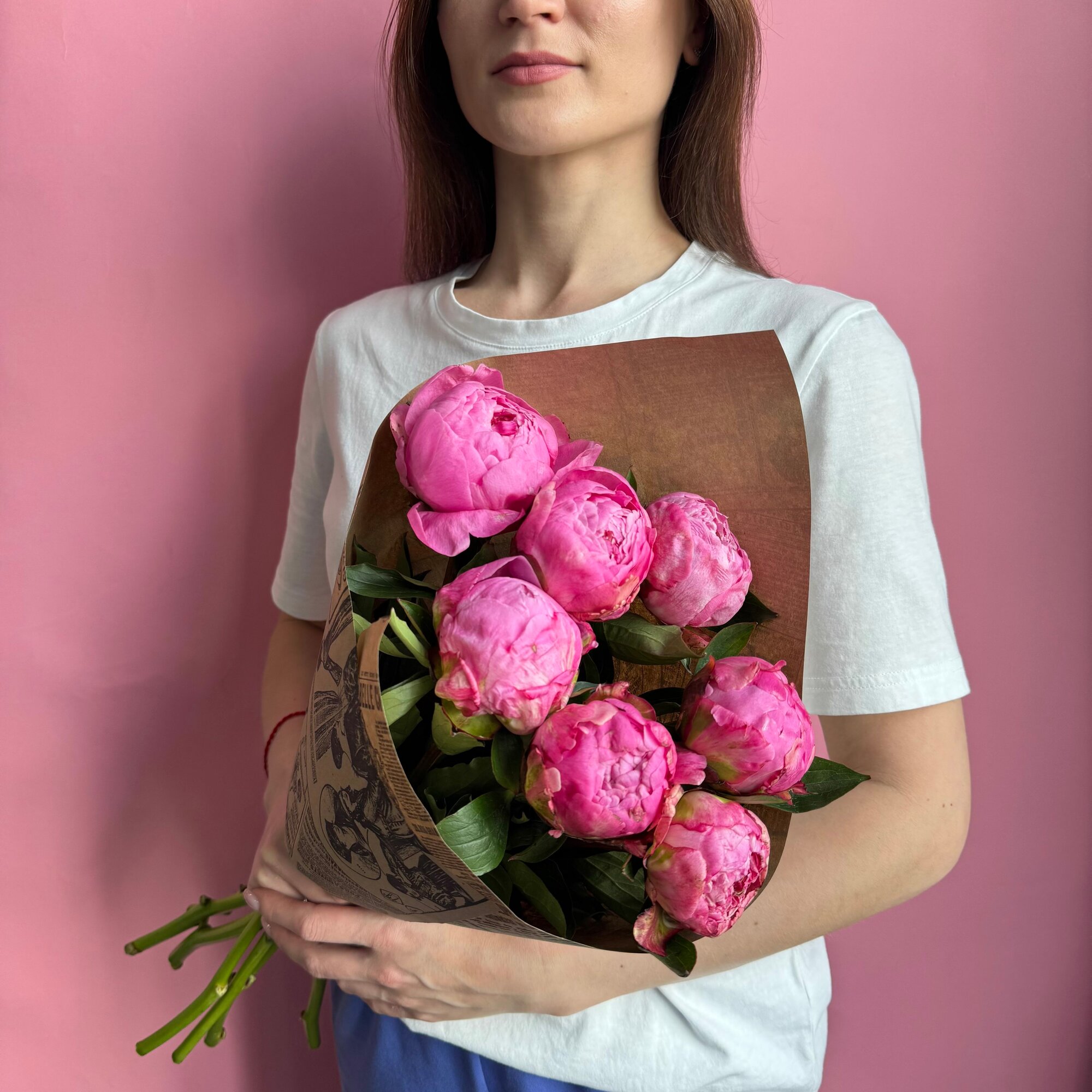 Букет пионов , яркий букет , ароматные пионы 7 штук , пион , цветы живые
