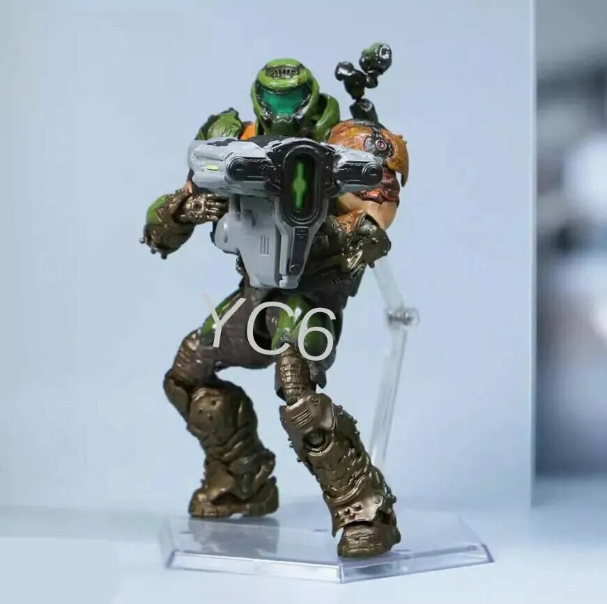 Подвижная фигурка Палач Рока - Doom Slayer 16 см