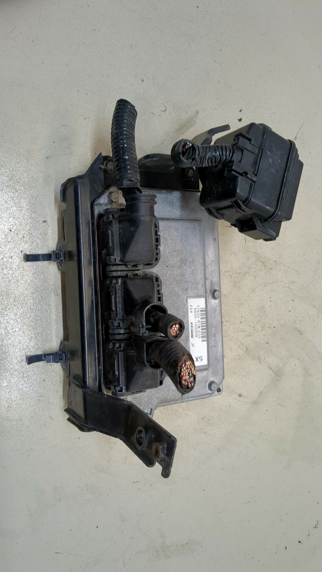 Блок управления двигателем Honda CR-Z Б/У