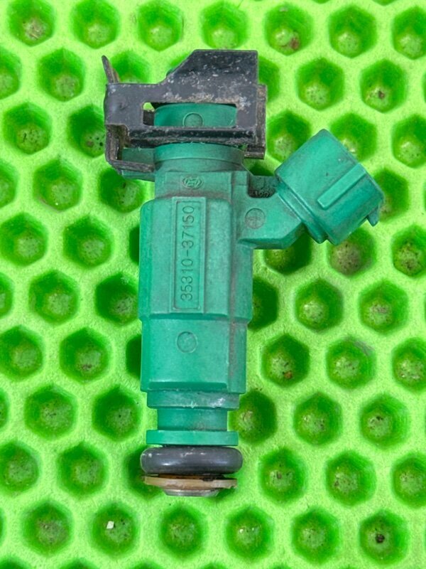 Форсунка топливная Kia Rio JB G4EE 2005 (б/у) 3531037150