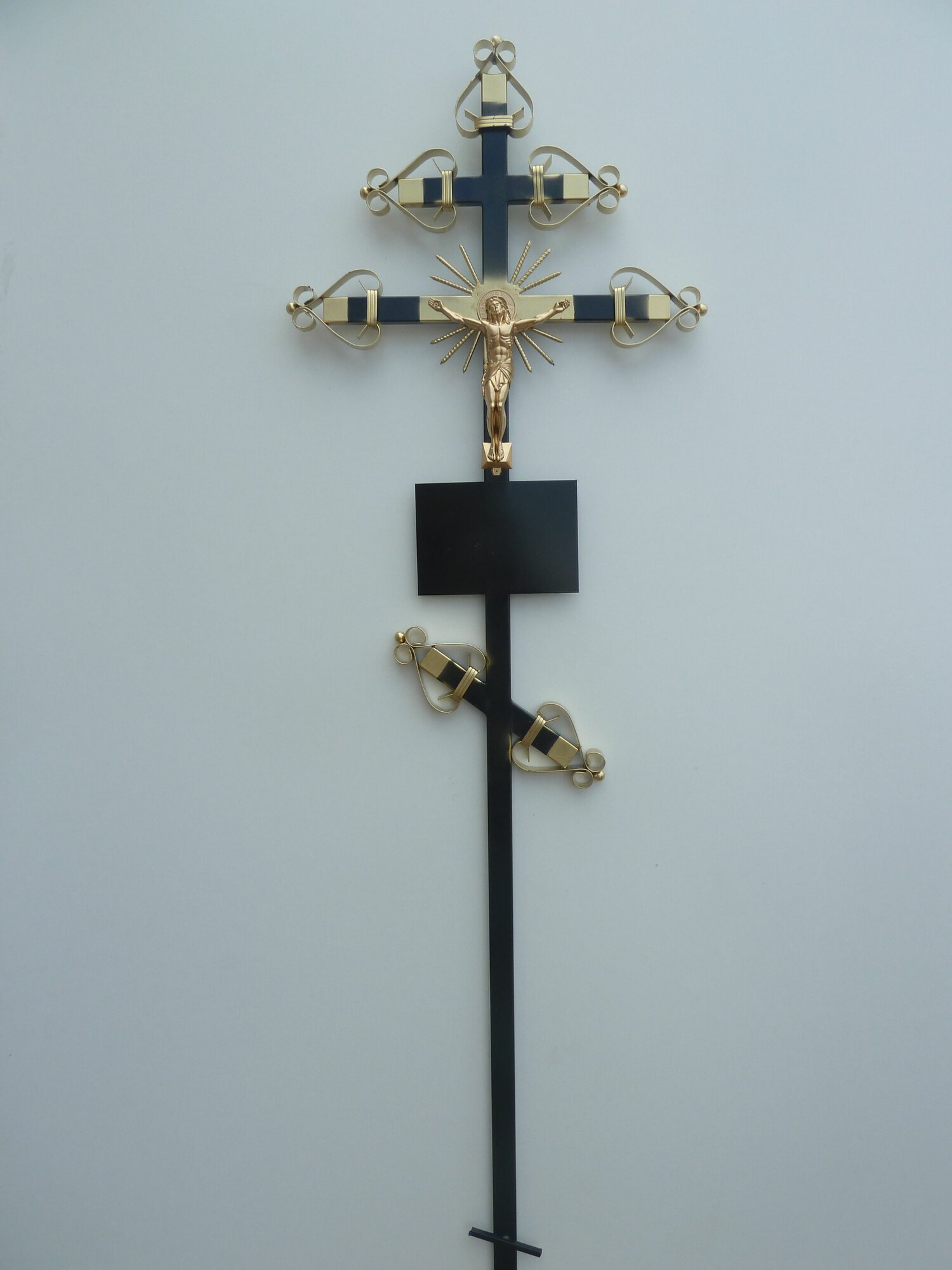 Крест на могилу, Крест на кладбище "К5" металлический из профильной трубы