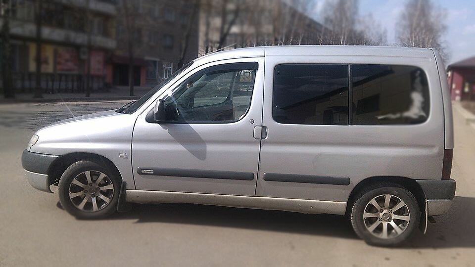 Дефлекторы боковых окон CITROEN Berlingo Ситроен Берлинго (1996-2002) / PEUGEOT Partner Пежо Партнер (1997-2002)