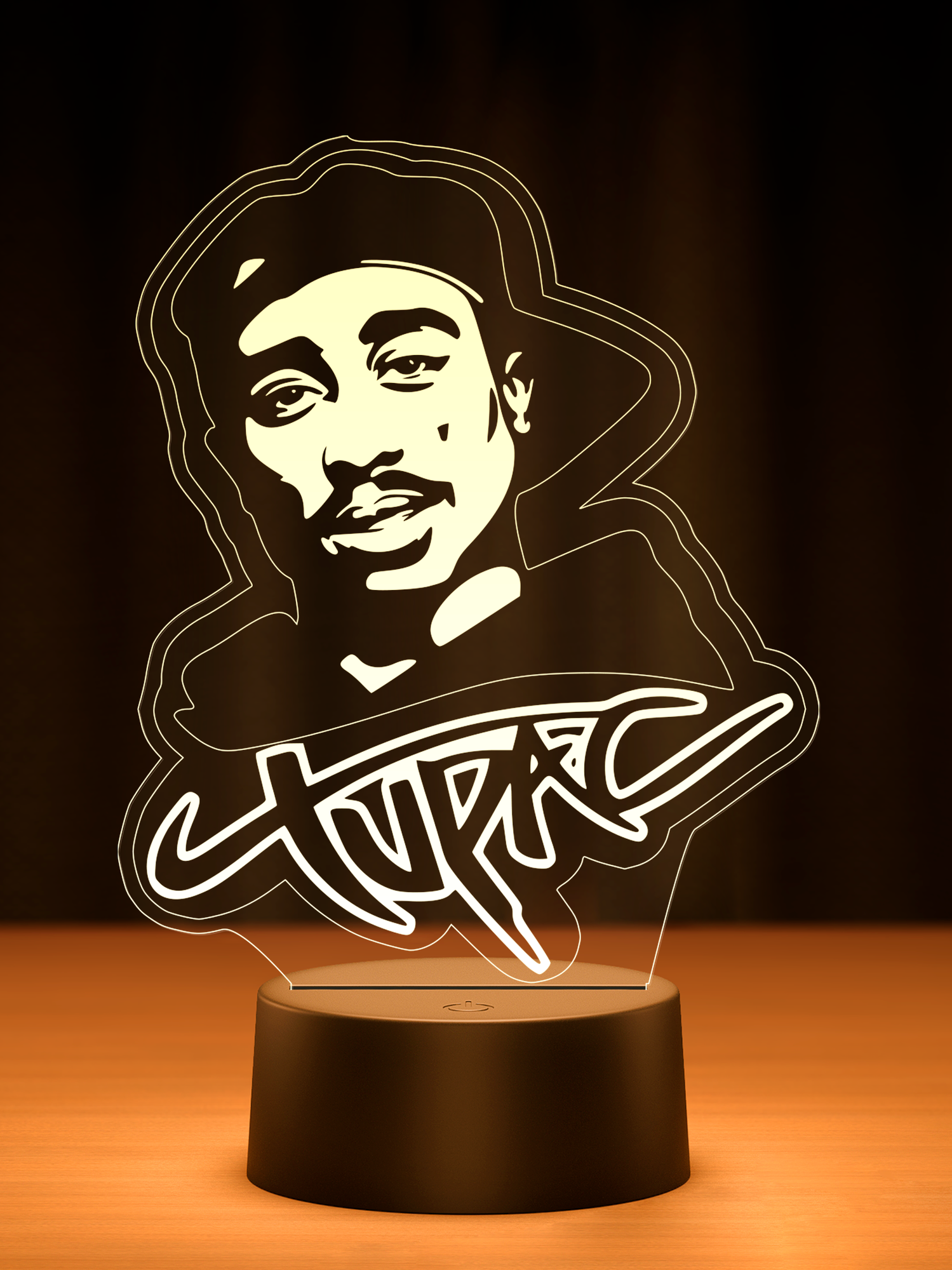Ночник Рэпер Тупак - Tupac Shakur. Яркий акцент в интерьер — стильный декор для комнаты, который сразу цепляет взгляд.