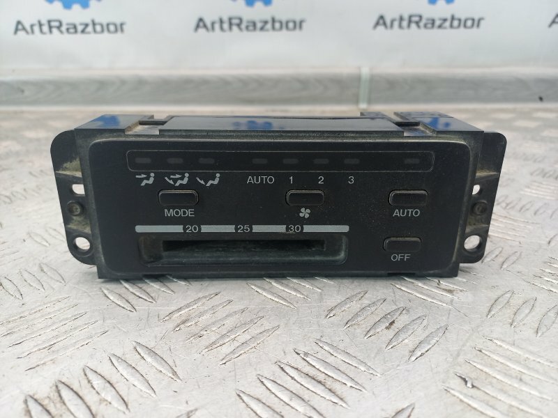 Б/У Блок управления печкой Mazda Bongo Friendee / Мазда Бонго Фринди 2.5 WL 125.2 Л.С 1999 задн.