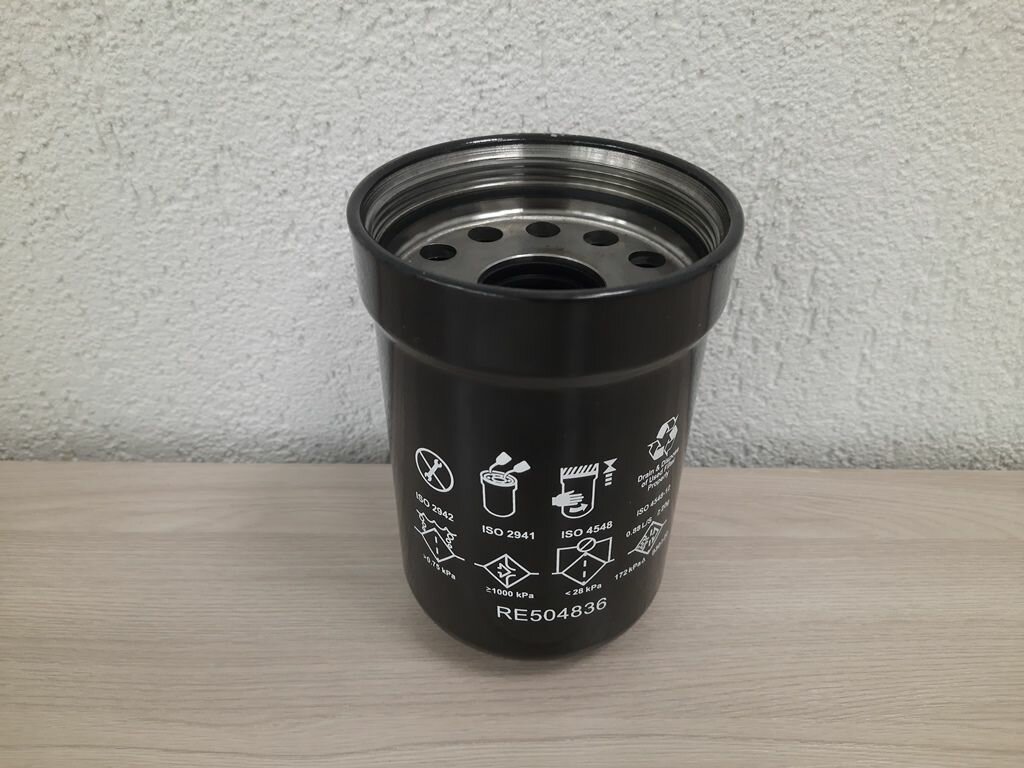 Фильтр масляный RE504836 John Deere (аналог Китай)