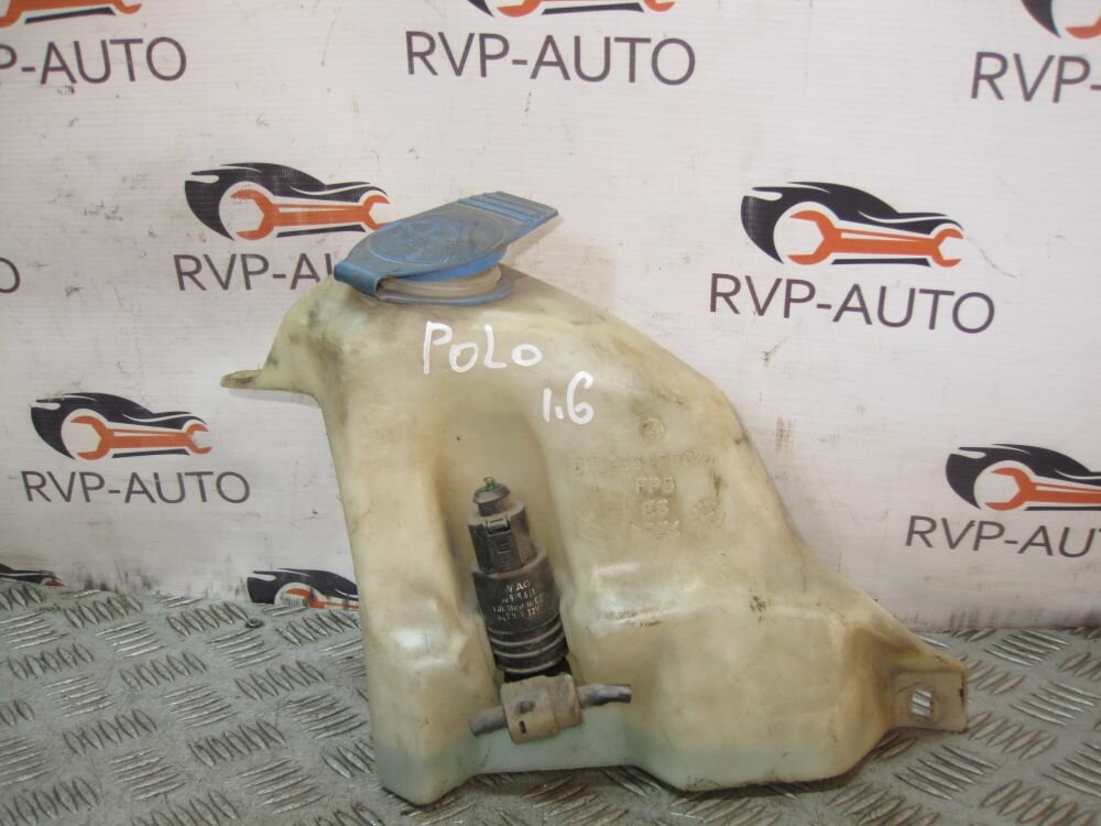 Бачок стеклоомывателя Volkswagen Polo 3 1995-2002 Volkswagen