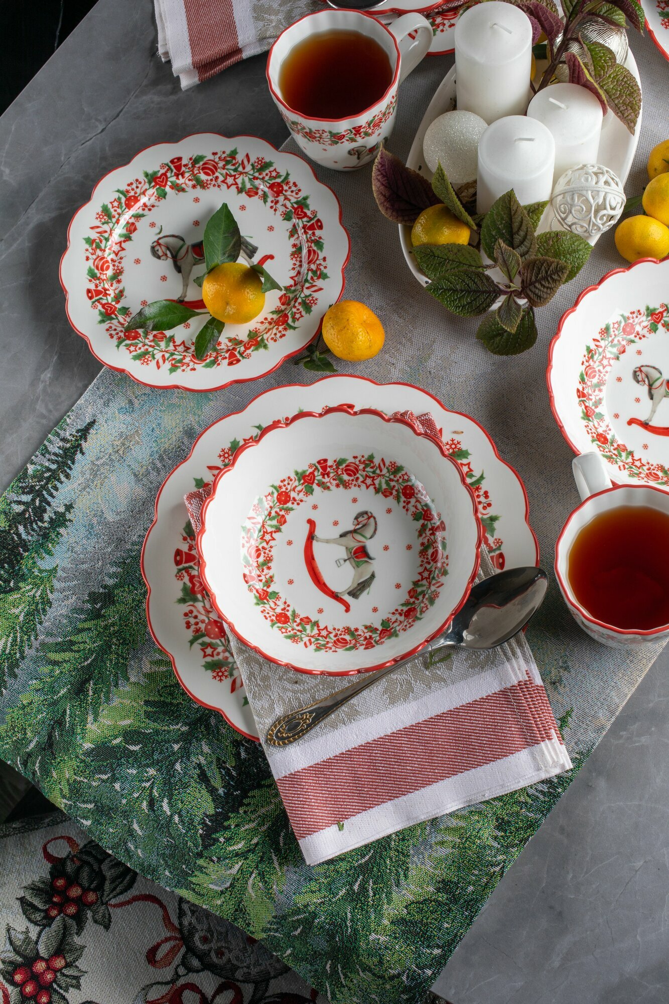 Набор суповых тарелок Myatashop "Christmas Traditions", фарфор, 18см, 2шт