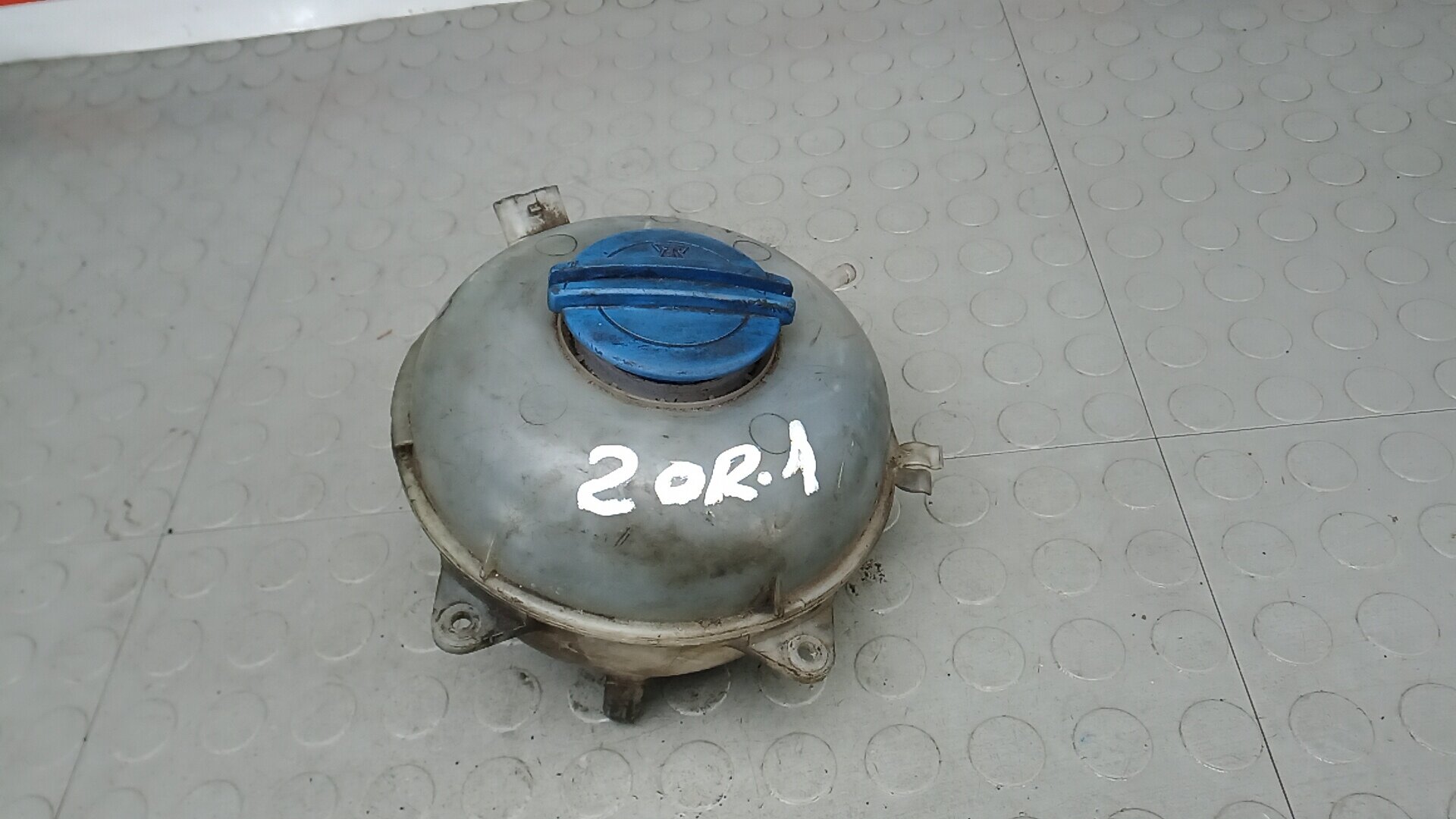 Бачок расширительный VOLKSWAGEN TRANSPORTER T5