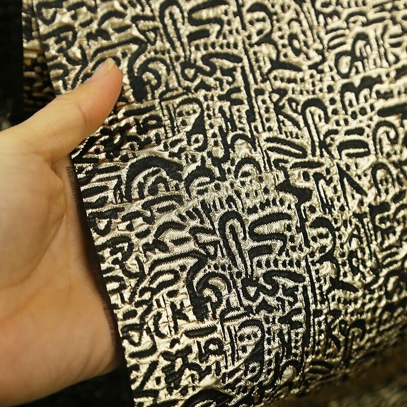 Жаккардовая парча с золотой нитью 100% полиэстер 1 meter, Black gold