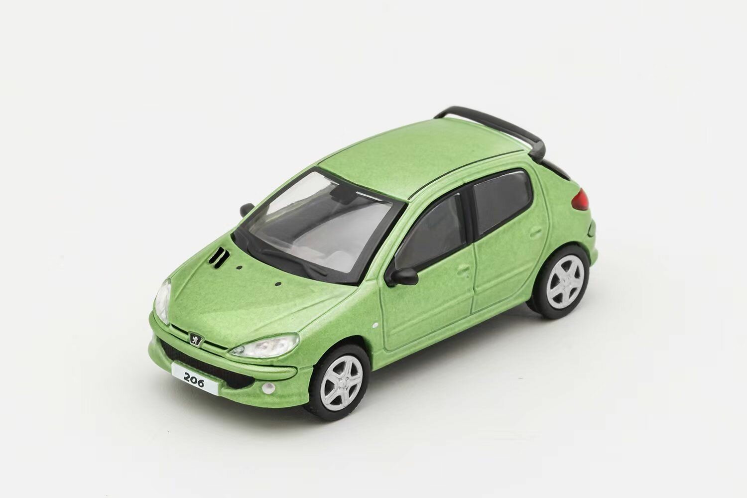 DCT 1:64 Peugeot 206 Легковая модель автомобиля