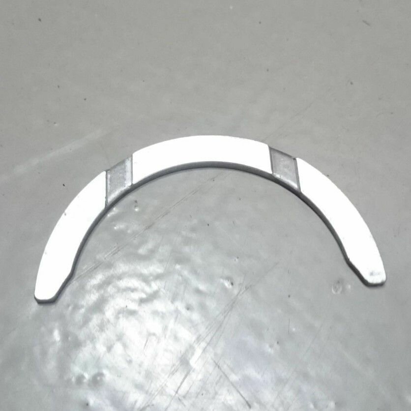 Полукольцо коленвала верхнее Geely MK, MK Cross (E020301601)