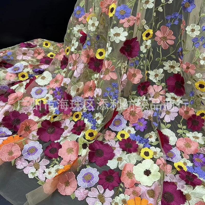 Многоцветная роза, односторонняя позиционирующая цветочная нашивка, вышитая ткань с окрашенной пряжей, высококачественная ткань для женского платья