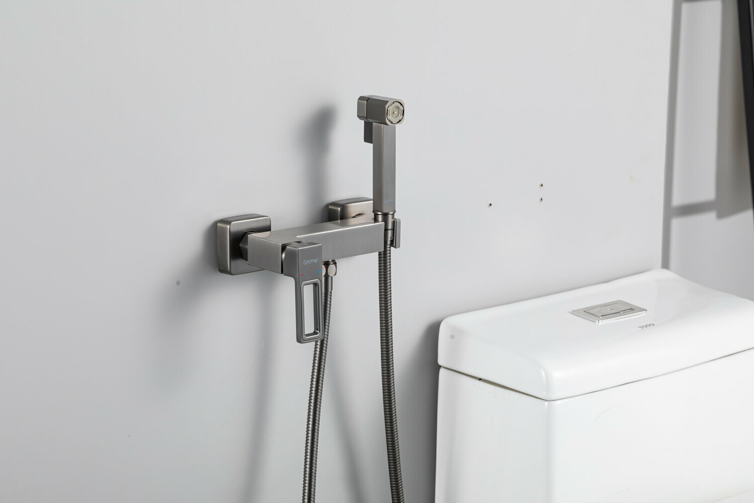 Смеситель Gappo G2017-9, латунь, с гигиеническим душем, встраиваемый, жёсткая подводка