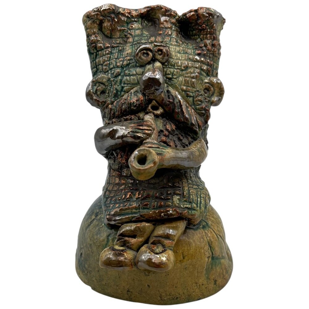 Керамическая статуэтка "Дед с трубкой" 2007 г. Борис Тряпицын, Россия