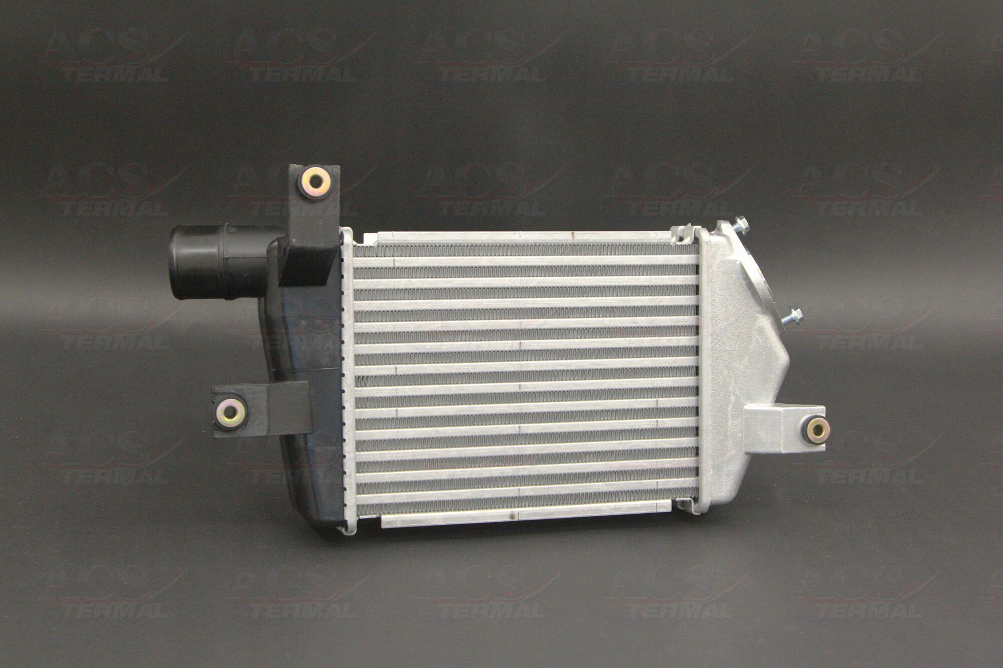 526001 Интеркулер для Mitsubishi L200 (05-15) 2.5D / PAJERO SPORT (08-15) 2.5D-3.2 50mm