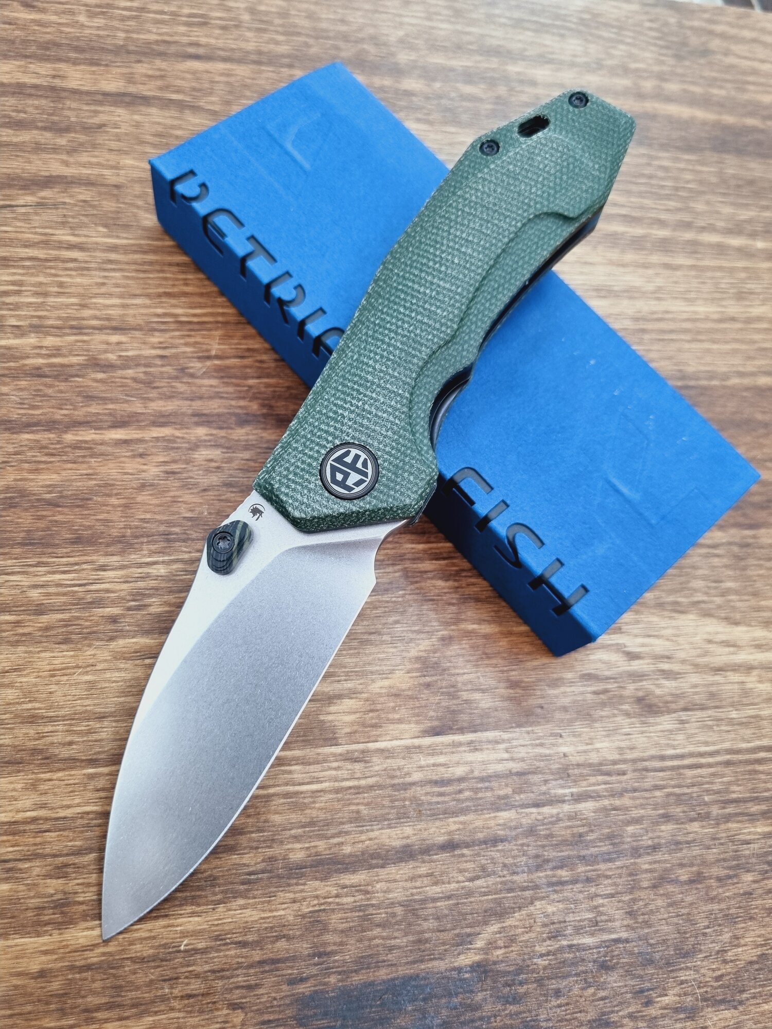 Нож складной Petrified Fish "Havrog" PFP04 GRMW K110 , микарта, зеленый