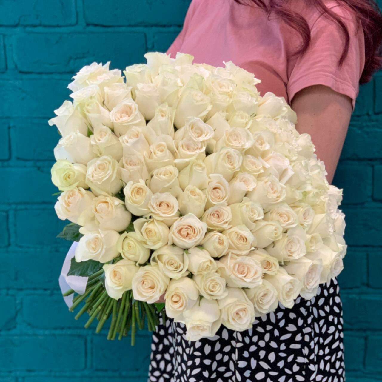 Букет из 101 белой розы