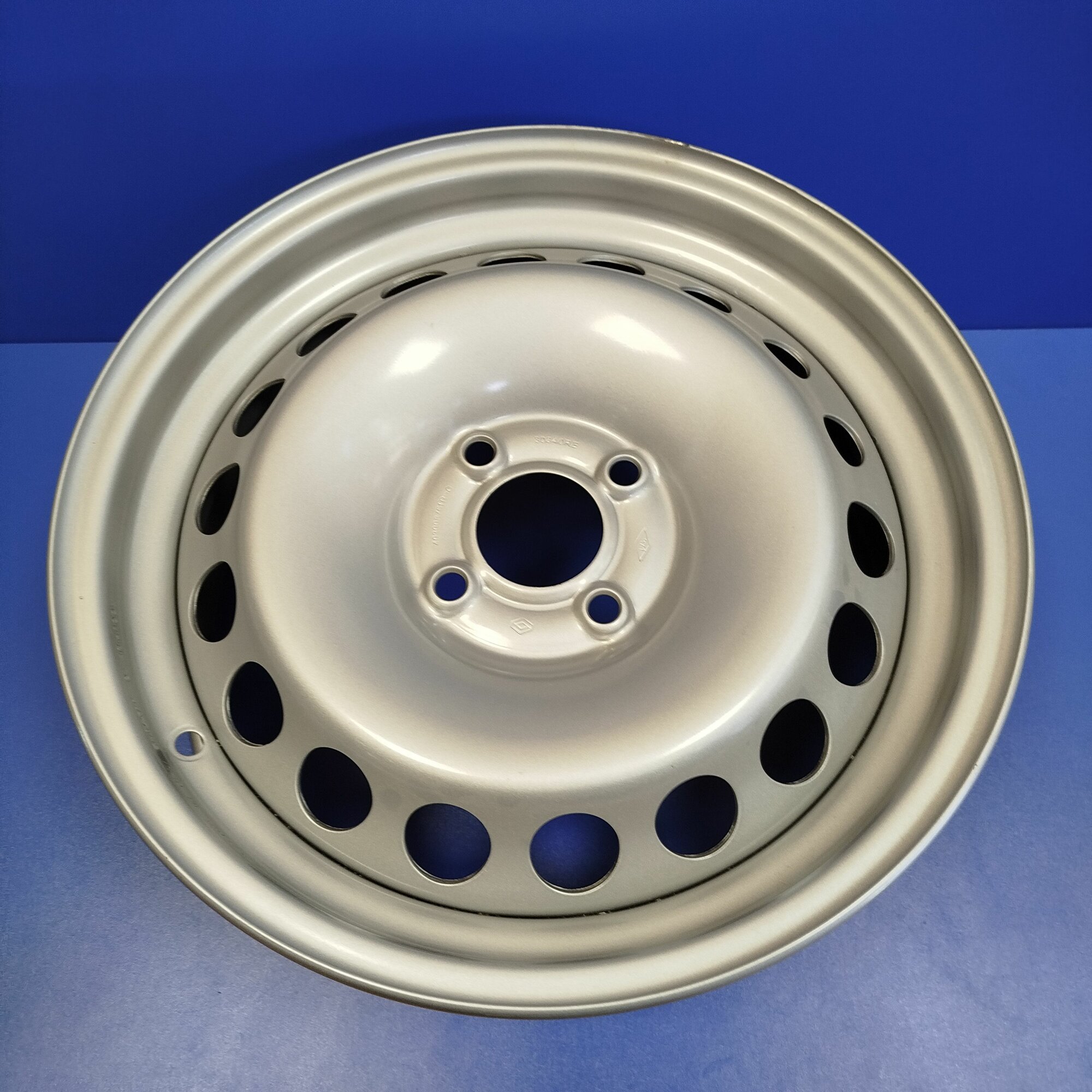 Диск колесный "ВАЗ" 6,0x15 4х100 ЕТ40 D60,1 для автомобилей Ларгус, Веста серебристый (6001549387)