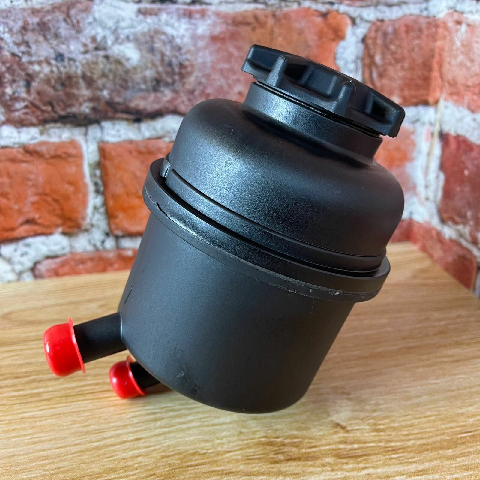 Бачок ГУРа для а/м 3302 , ВАЗ-2110, 2123 масляный (аналог ZF)