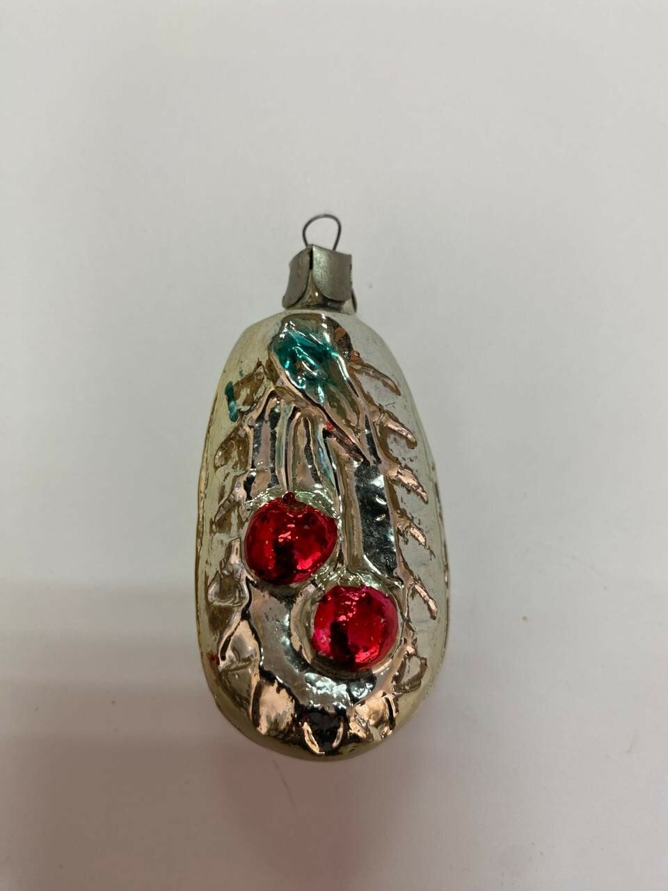 Игрушка на елку Медальон "Вишенки" Винтаж из СССР