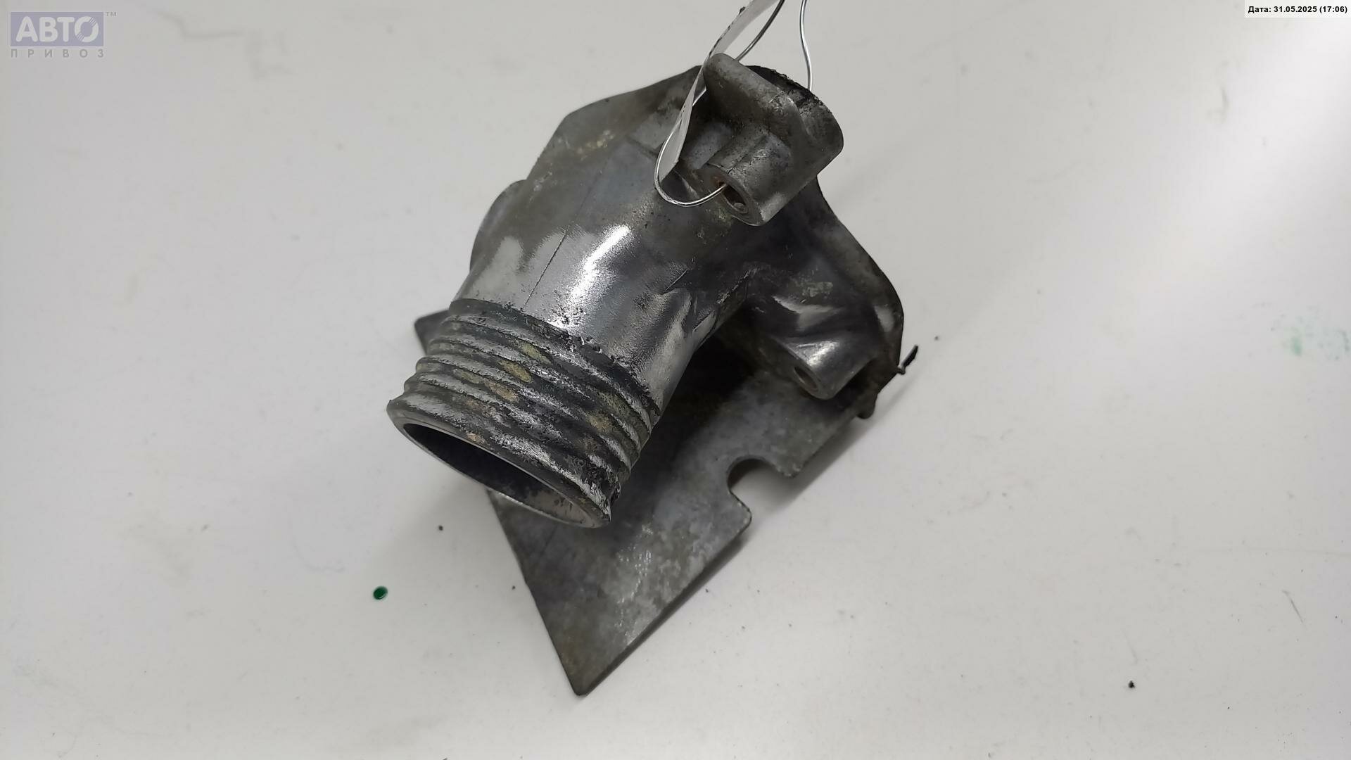 Фланец (тройник) системы охлаждения BMW 5 E34 (1987-1996)