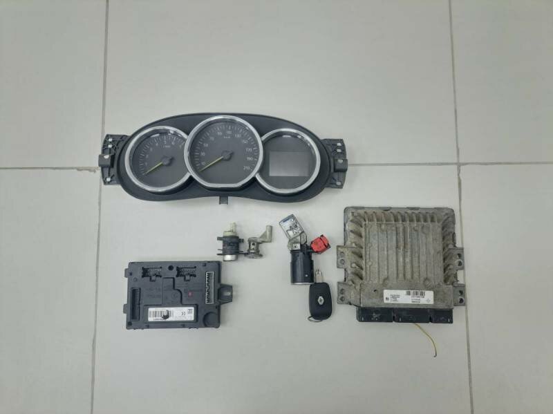 Замок зажигания комплект Renault Duster 2012 кат.номер: 284B17162R 248105954R 237106972R 487004401R