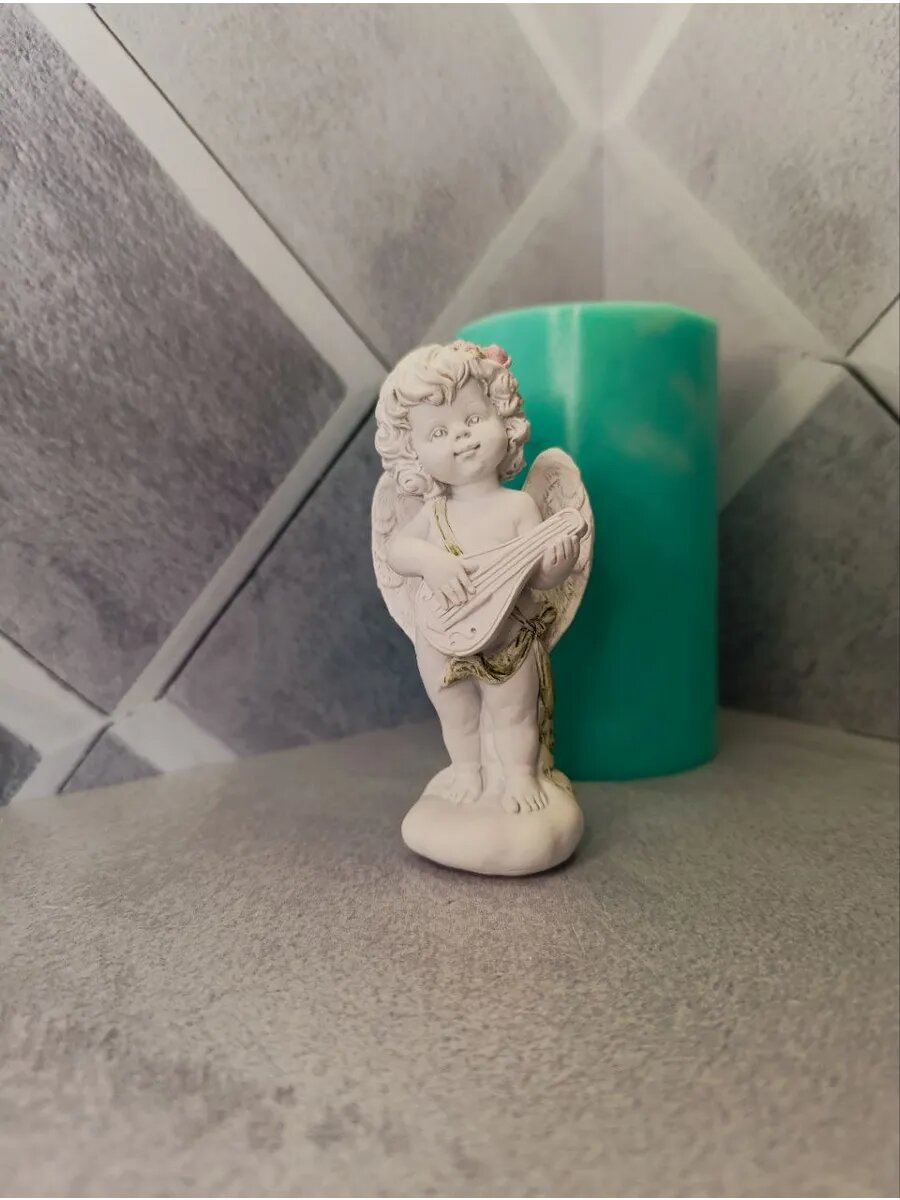 Молд силиконовый "Ангел с мандолиной". Высота готового изделия 11 см.