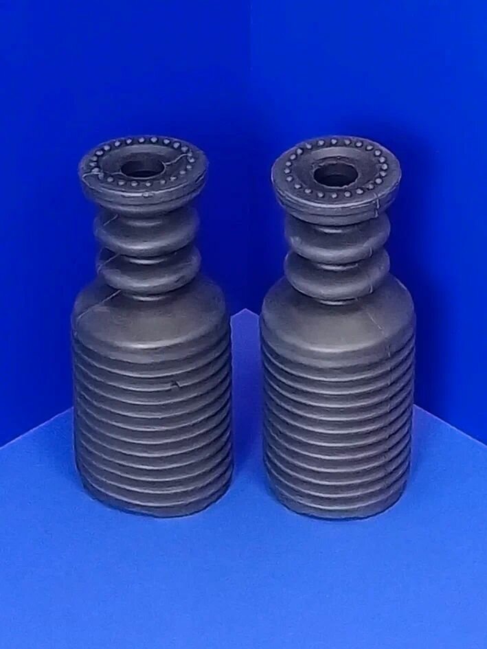 Пара задних пыльников литых с отбойниками Zekkert Германия на Митсуби Лансер 10 . Стойка, амортизатор Mitsubishi Lancer 10.