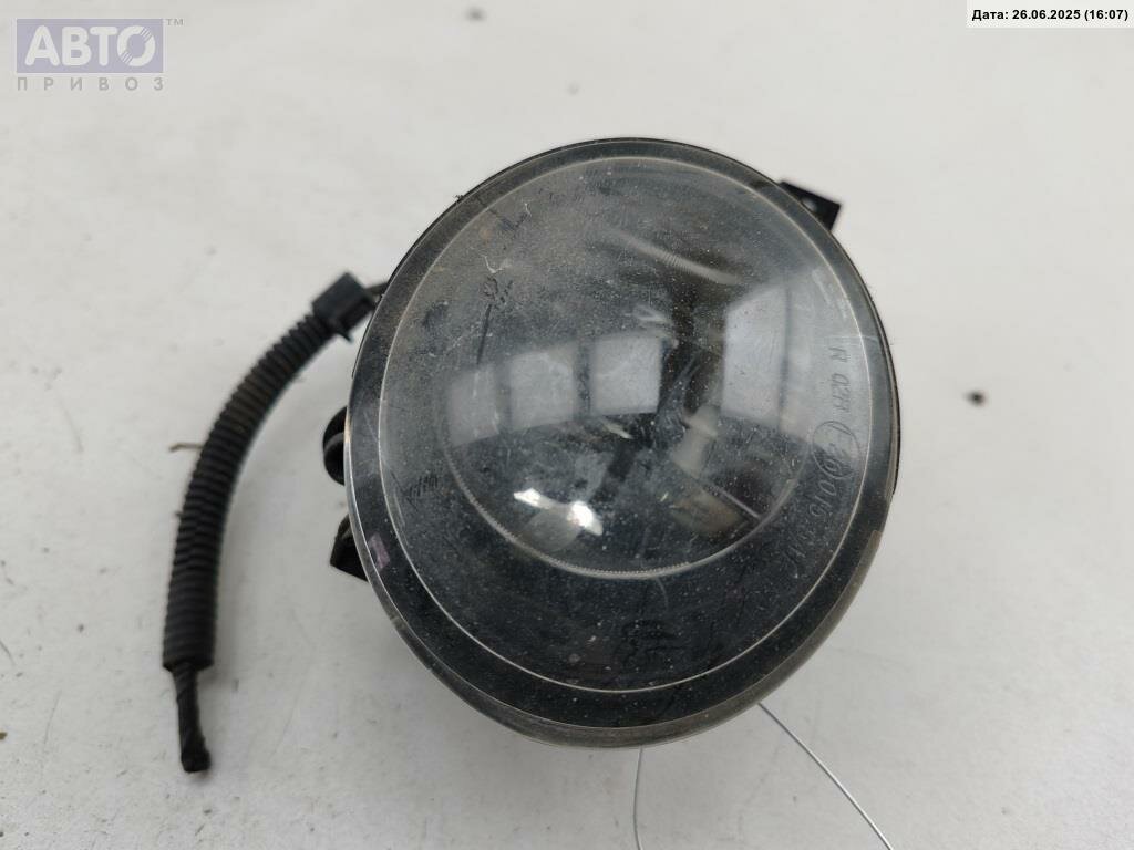 Фара противотуманная правая Volkswagen Caddy (2004-2010)