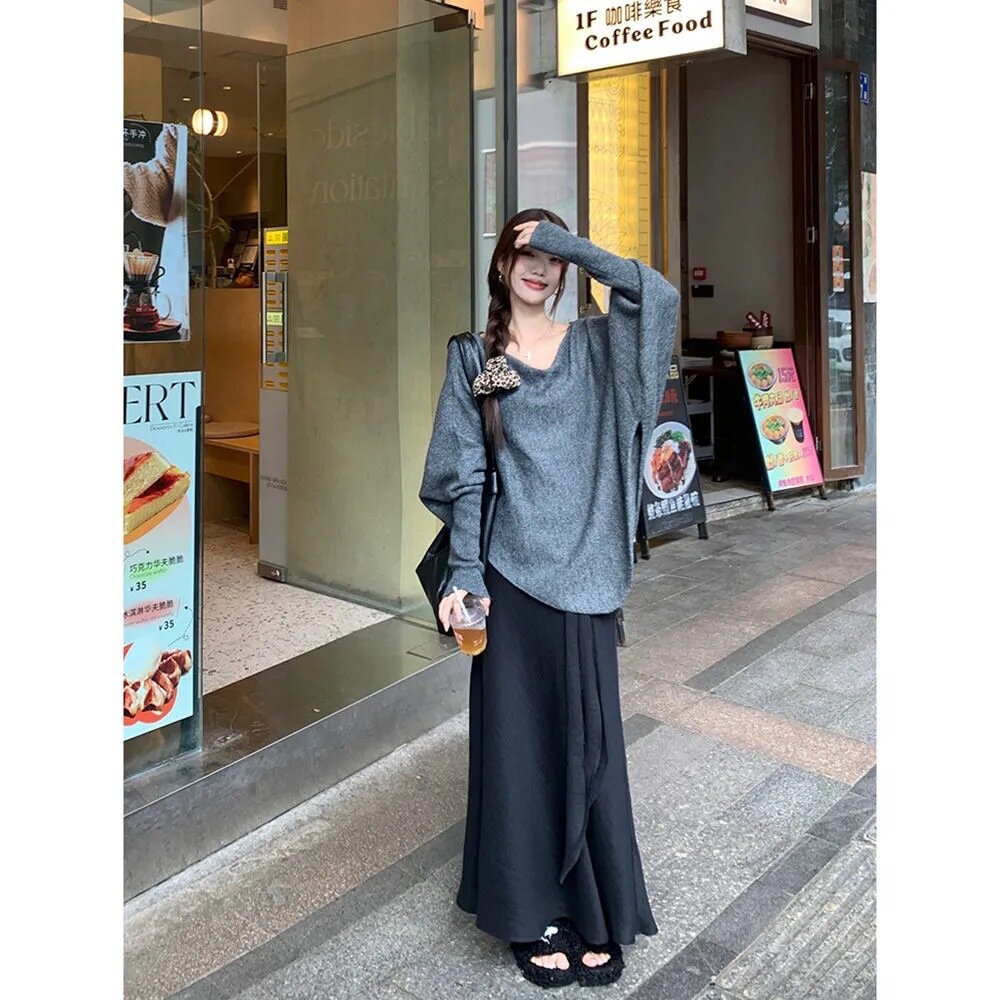 Костюм-двойка "Лентяй", серый свитер и черная юбка, размер S